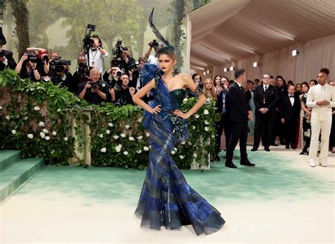 Conjuntos Zendaya 2024 De Zendaya A Ana De Armas Los Espectaculares