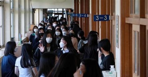 질본 마스크·교실 에어컨 새 지침 마련 중 25일부터 적용은 어렵다