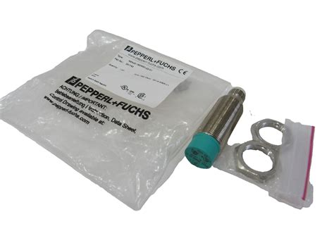 New Pepperl Fuchs 231740 Inductive Sensor Nen20 18gm50 E2 V1 Sb