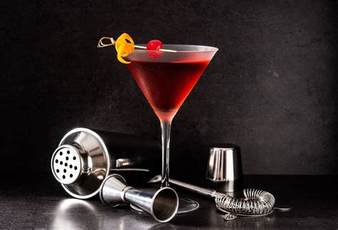 Manhattan Cocktail Ingredients History And Types Britannica