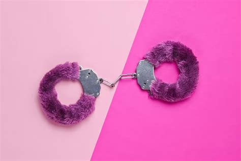 آیا تمایل به رابطه جنسی نامتعارف نشانه اختلال روانی است؟ تست