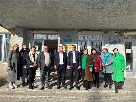 ზესტაფონის N4 საჯარო სკოლაში მედალოსანთა დაჯილდოების ცერემონიალი საქმიანი შეხვედრით დაგვირგვინდა