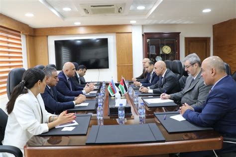 وزير الاستثمار يلتقي وفداً اذربيجاني من سلطة آلات الحرة الاقتصادية