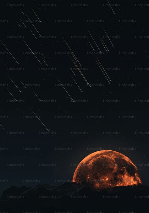 하늘에 별이 떠 있는 보름달 사진 Unsplash의 유성 이미지