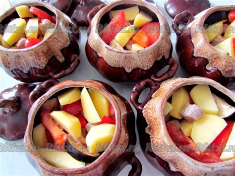 Свинина с овощами в горшочках 10 фото в рецепте