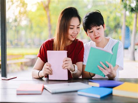 70年属狗人今后十年大运 2024年属狗有两喜缠身 属狗 国学梦