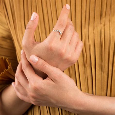 خرید آنلاین انگشتر طلا نیلسو گالری پرسته