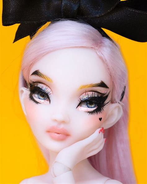 Pidgin Doll On Instagram “🐝” Dolls Doll Face Halloween Face Makeup