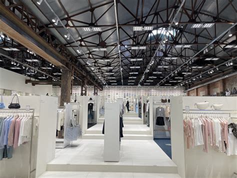 [르포] 관광객 홀리는 ‘무신사 성수 대림창고 K패션 랜드마크 도전장 브릿지경제