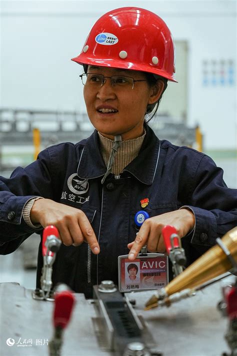 刘艳梅火花与噪声越多 奇思妙想越多