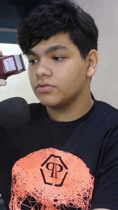 😯اگه بخندی میبازی 😂با مجازات ابرو زدن ۲shorts Youtube