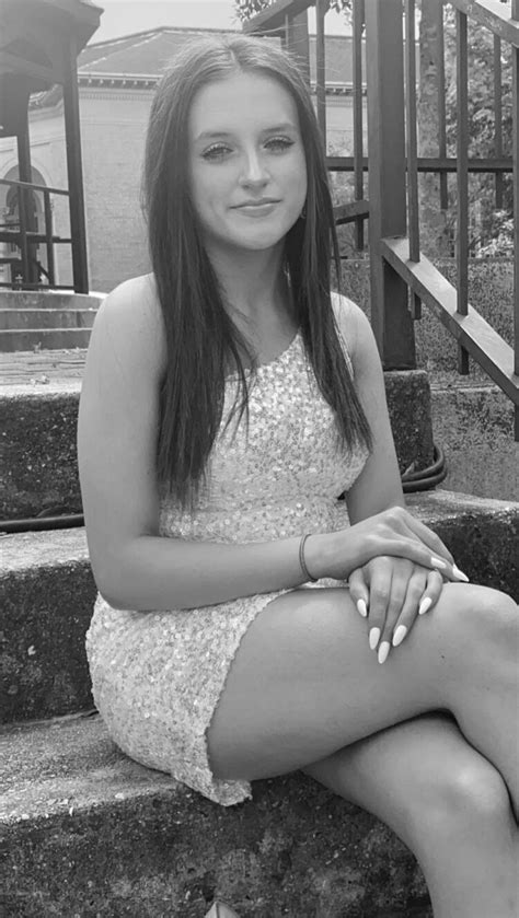 Rachelle Shaina Diamond Feet