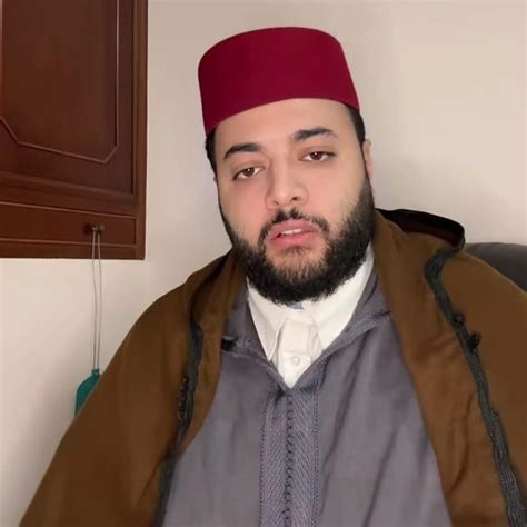 ‎ههههه واحد سيدة طلعات مع الفقيهة بنية الزواج مبينة فخادها فالبروفيل أو