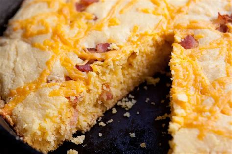 Cheesy Bacon Jalapeno Skillet Cornbread Recipe Maison Sg