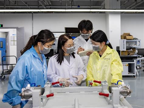 钱江观潮丨 钙”帮博士追新记 钱塘区试点博士入企助力科技成果转化