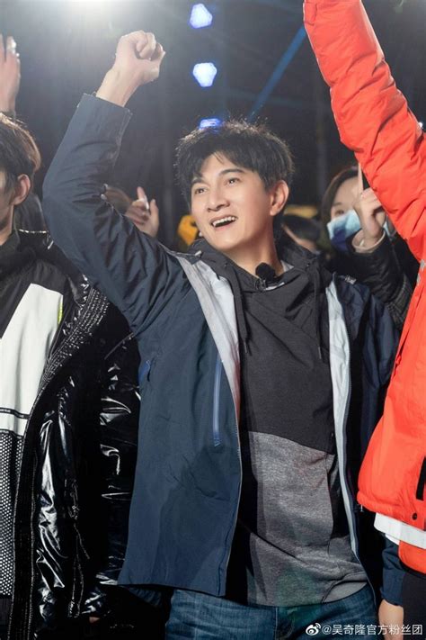 Ghim Của Mộc Thiên Thiên Trên 小虎隊 Xiao Hu Dui Tắm