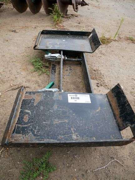 Quick Attach Plate To Fit Bobcat Mt55 For Dingo Attachments Roller Auctions