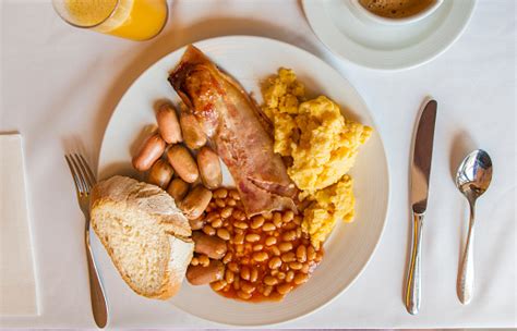 빵 오렌지 주스 커피 컵이 있는 접시에 대한 영어 아침 식사 0명에 대한 스톡 사진 및 기타 이미지 0명 가득 찬 건강한 식생활 Istock