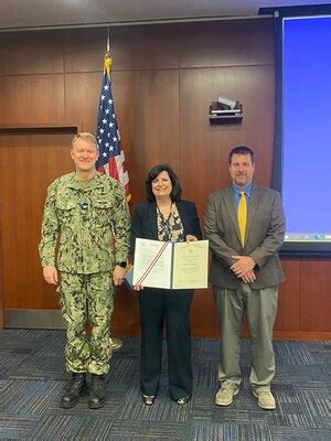 Nswcpd Employee Receives Navy Meritorious Civilian Service Award