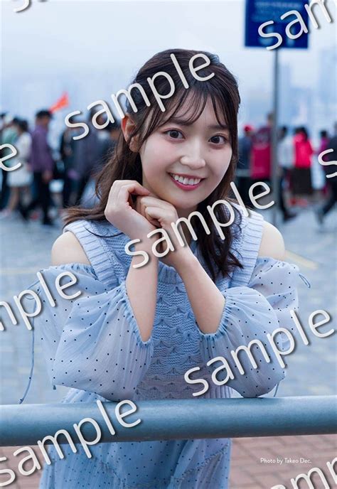 （写真）乃木坂46・阪口珠美、お気に入りのドレスで振り向く姿が美しい 写真集封入ポスカ第2弾 エンタメ ニュース ｜クランクイン！