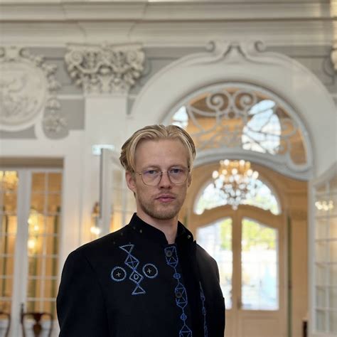 Roland Viilukas Youtube