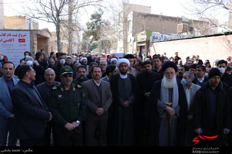 مراسم تشییع و تدفین مادر شهیدان فهمیده برگزار شد