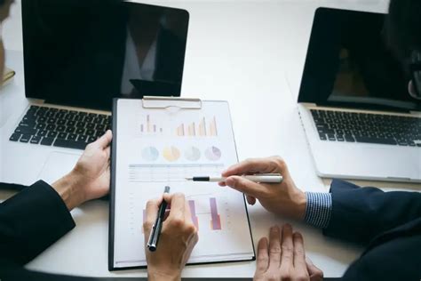 Analytics And Benchmarking Sia Group