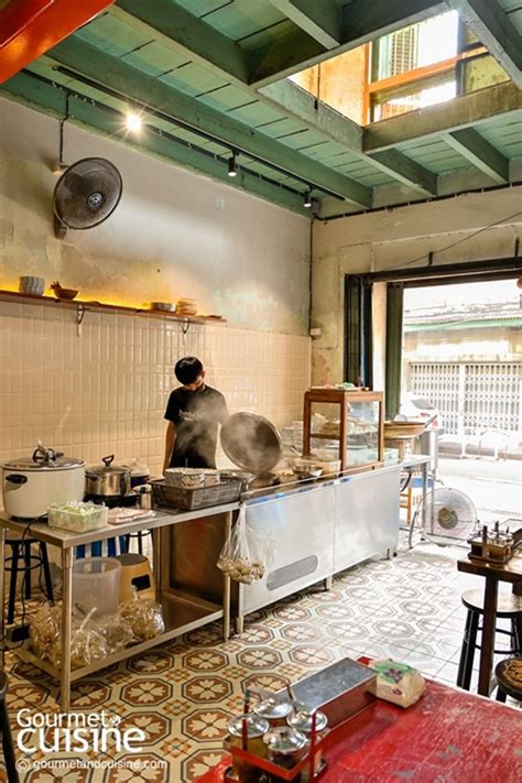 โรงกลั่นเนื้อ ร้านก๋วยเตี๋ยวเนื้อคิวทอง ย่านทรงวาด เยาวราช