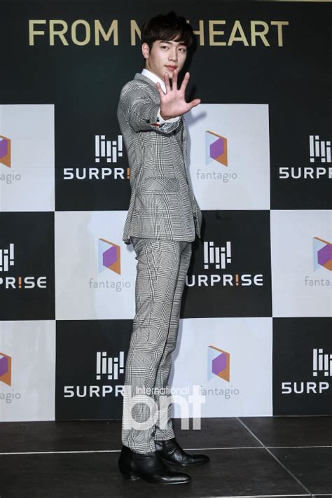 [bnt포토] 서프라이즈 서강준 포토타임은 아이돌처럼 Bnt뉴스
