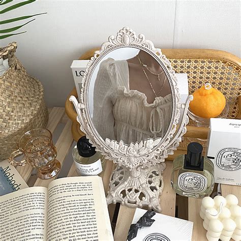 엔틱 유럽 감성 양면 미러 공주풍 탁상 거울 스탠트 화장대 사무실 책상 메이크업 파우더룸 기숙사 자취 방 인테리어 꾸미기 집들이 소품 여자 친구 생일 선물 에이블리