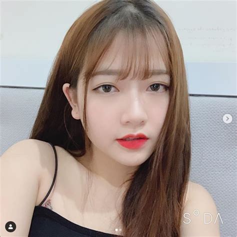 Nư streamer nho xinh hơp hôn ngươi xem nhơ 3 vong nơ nang cưc quyên ru Hot Girl