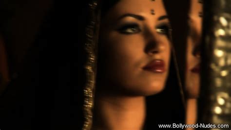 The Lovely Bollywood Dance Seductively For Her Lover Eporner