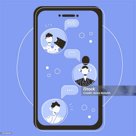 배경에 이모티콘 아이콘이 있는 큰 전화 채팅 사람들 친구나 동료가 채팅하고 문자를 보냅니다 벡터 개체 그룹에 대한 스톡 벡터 아트 및 기타 이미지 Istock