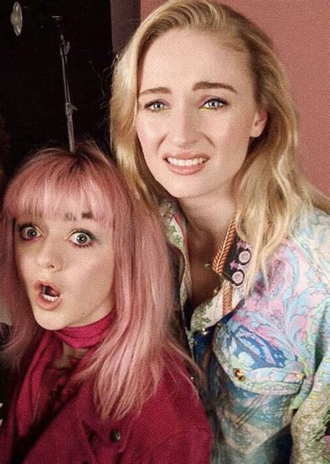 Sophie Turner And Maisie William Sexy Glamour Pics The Fappening