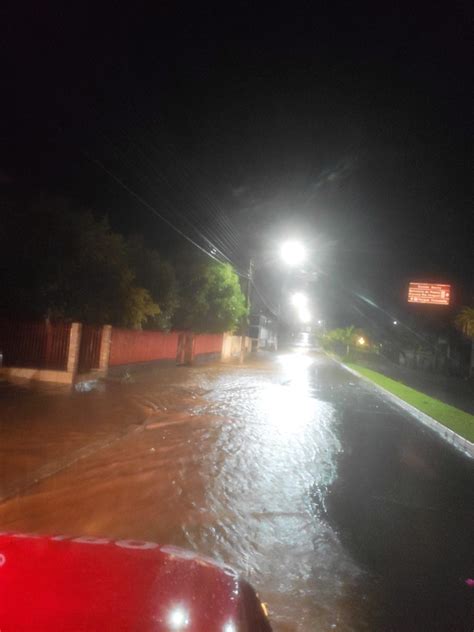 Frente Fria Eleva Risco De Tempestades E Alagamentos Em Sc Di