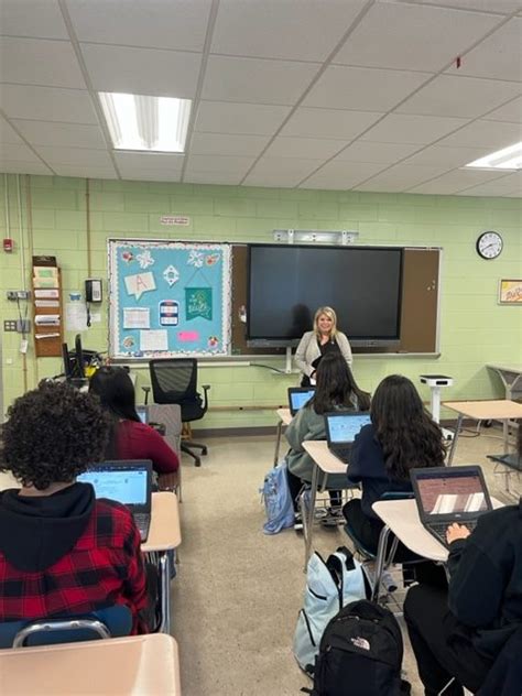 Five Students Represent Riverhead At Angelo Del Toro Puerto Rican Hispanic Youth Leadership