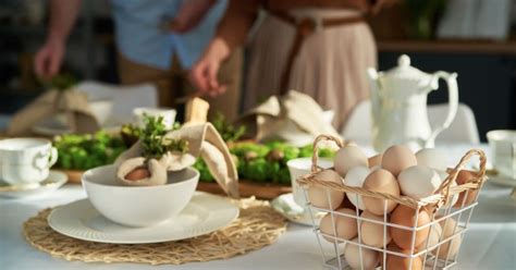 ΠΑΣΧΑΛΙΝΟ ΤΡΑΠΕΖΙ