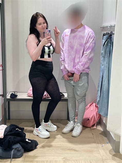 Just Wanted To Show Everyone How Small It Is 🤣🤣 Rtruesph
