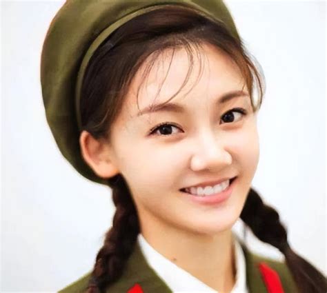 馮小剛：她也太能裝了，永遠紅不了，更別說拿獎了！ 資訊咖