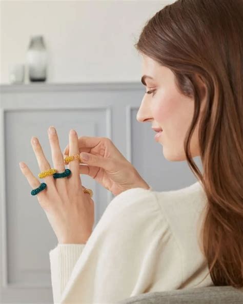 ست ۵ عددی انگشتر ماساژ انگشت چیبو آلمان به سادگی حلقه ها را از جایی که انگشتان تا نوک انگشت خم