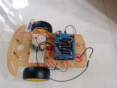 Bluetooth Controlled Bot Using Adafruit L293d Motor Driver