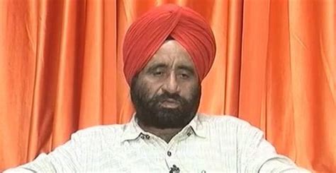 This Minister Wants To Make Singing Vande Mataram Mandatory But Doesnt