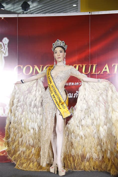 ดร ชายแฮ็คส์ นำทีมนักแสดงร่วมแสดงความยินดี “ฮันนี่ ณภัค”คว้ามงกุฎ Mrs Grand International2022