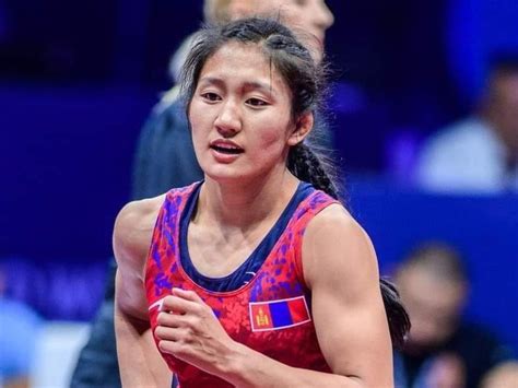 ОЛИМП Өнөөдөр Б Хулан 17 00 цагаас барилдана Isee Mn