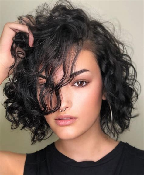 30 Current Androgynous Gender Neutral And Non Binary Haircuts