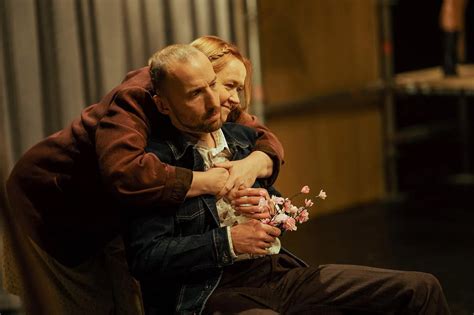 Arvustus Vargamäe Tegevuskunstnik Indrek Paas Ajab Kodustel Juhtme Sassi