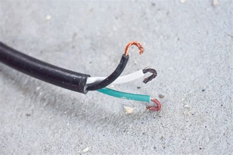 How To Replace A Plug At Charlotte S House