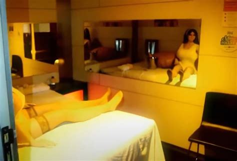 Estudo aponta traços de personalidade de quem sente atração sexual por robôs entenda