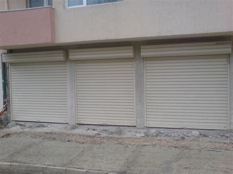 Гаражни врати ролетни метални секционни и индустриални