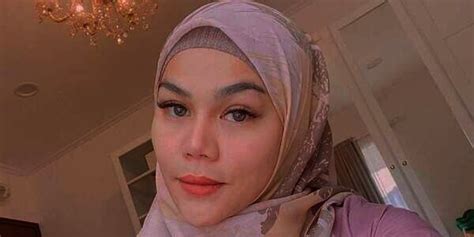 3 Artis Yang Putuskan Pindah Agama Di Tahun 2020 Id